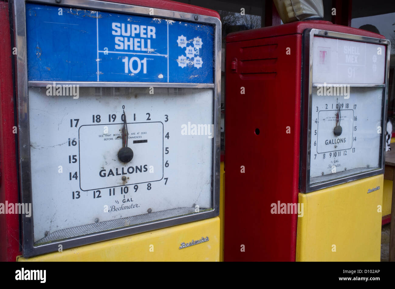 Petrol pumps hi-res stock photography and images - Alamy