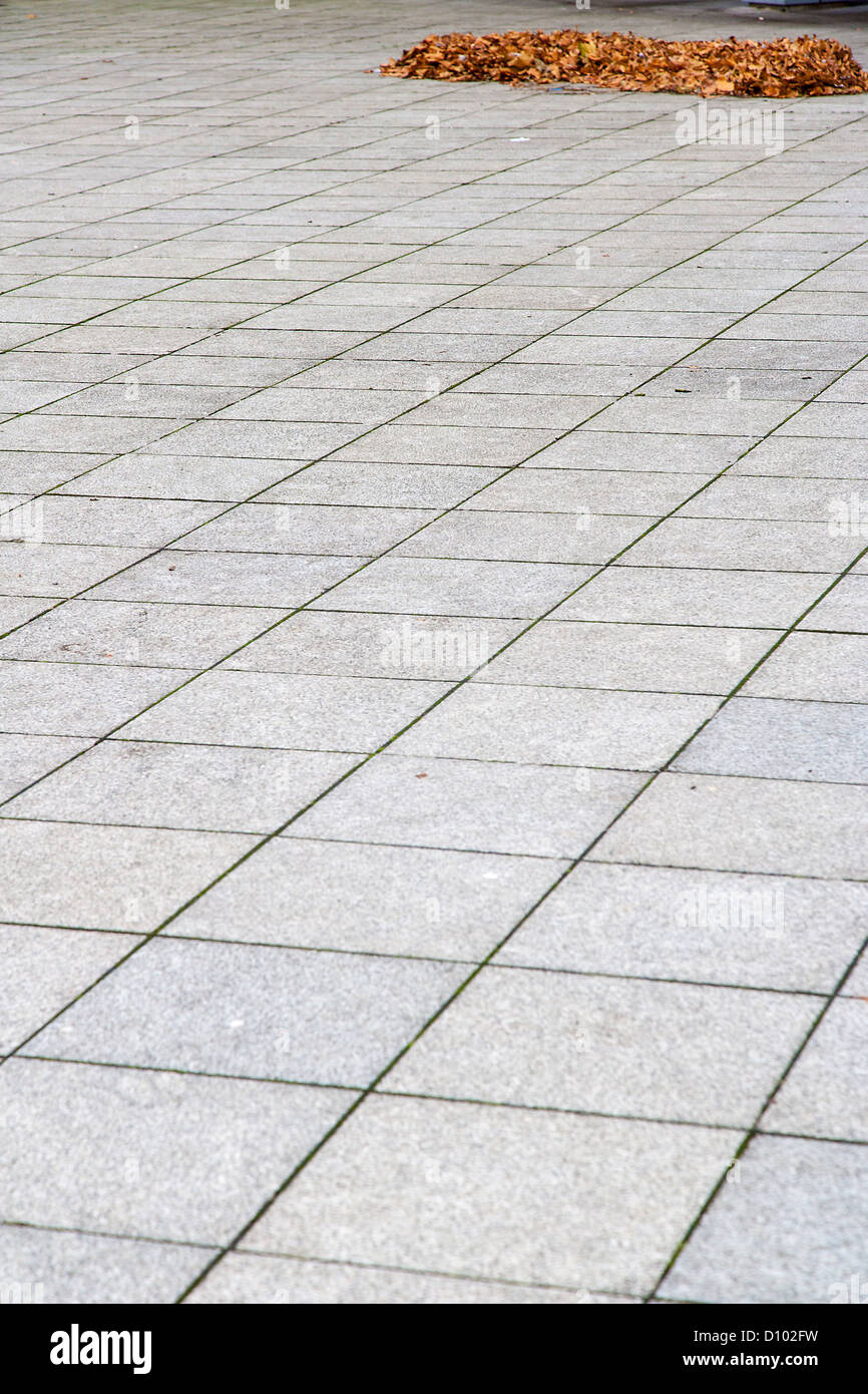 Paving Slabs running diagonal Stock Photo - Alamy