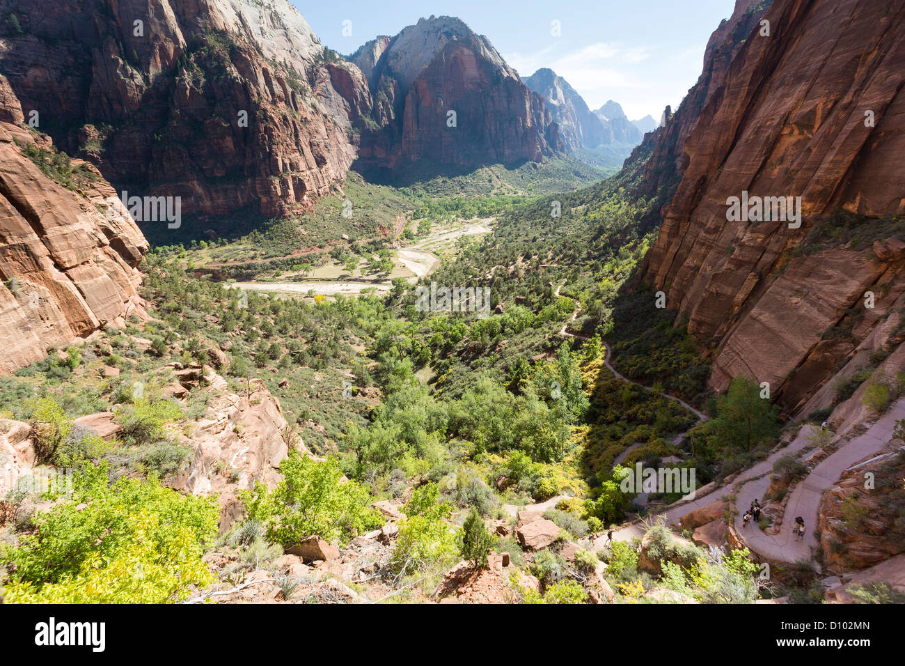 Angel's Landing trail at Zion National Park - beautiful scenic views ...