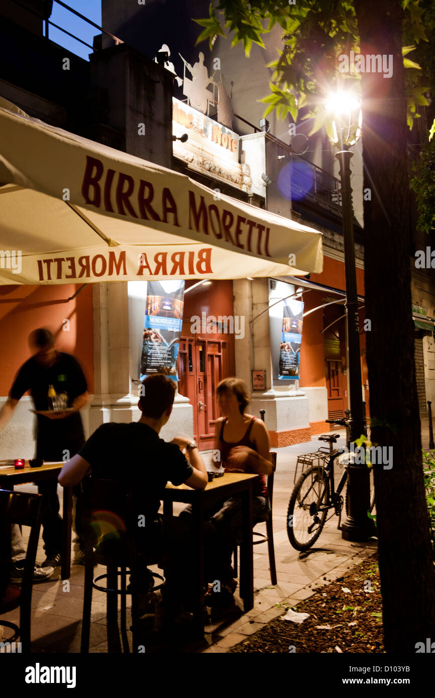 Milano jazz local blue note people hi-res stock photography and images ...