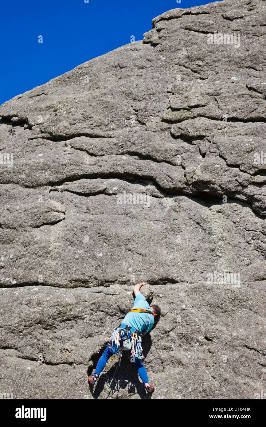 People climbing rocks haytor hi-res stock photography and images - Alamy