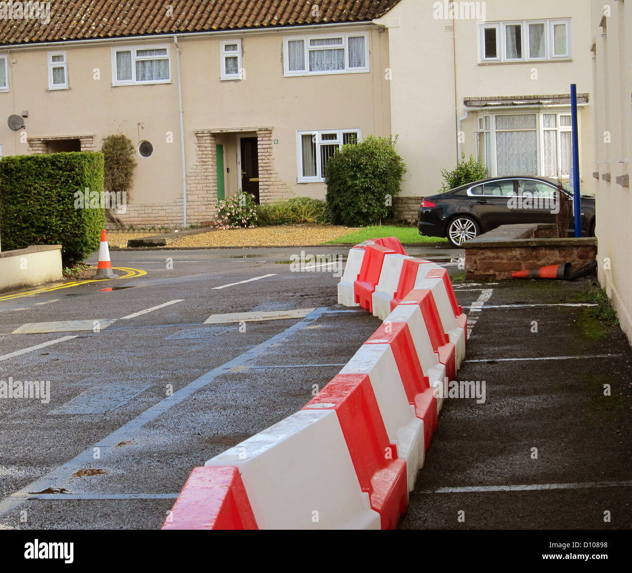 Pedestrian road barriers hi-res stock photography and images - Alamy
