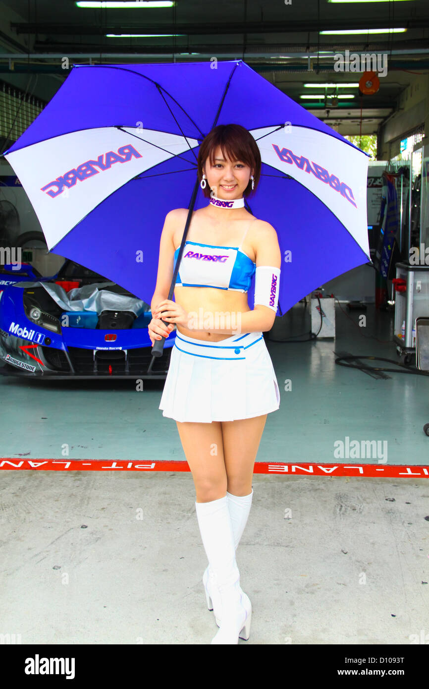 Raybrig team GT queen posing for photo taking by photographers Stock ...