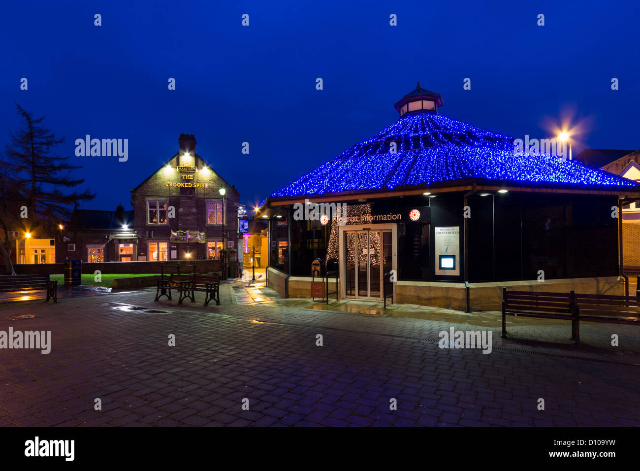 Chesterfield town christmas lights night hi-res stock photography and ...