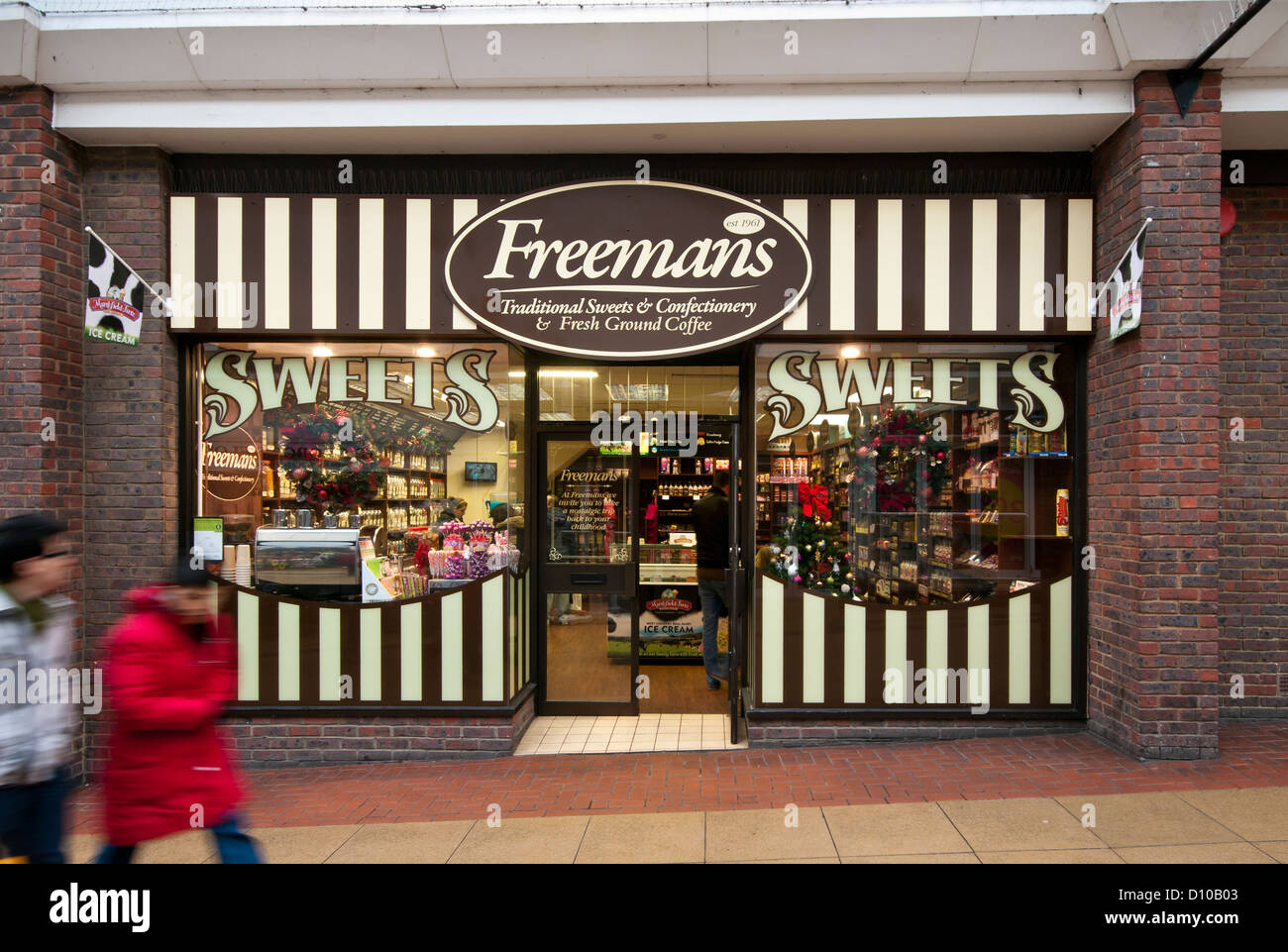 Traditional Sweet Shop UK Stock Photo - Alamy