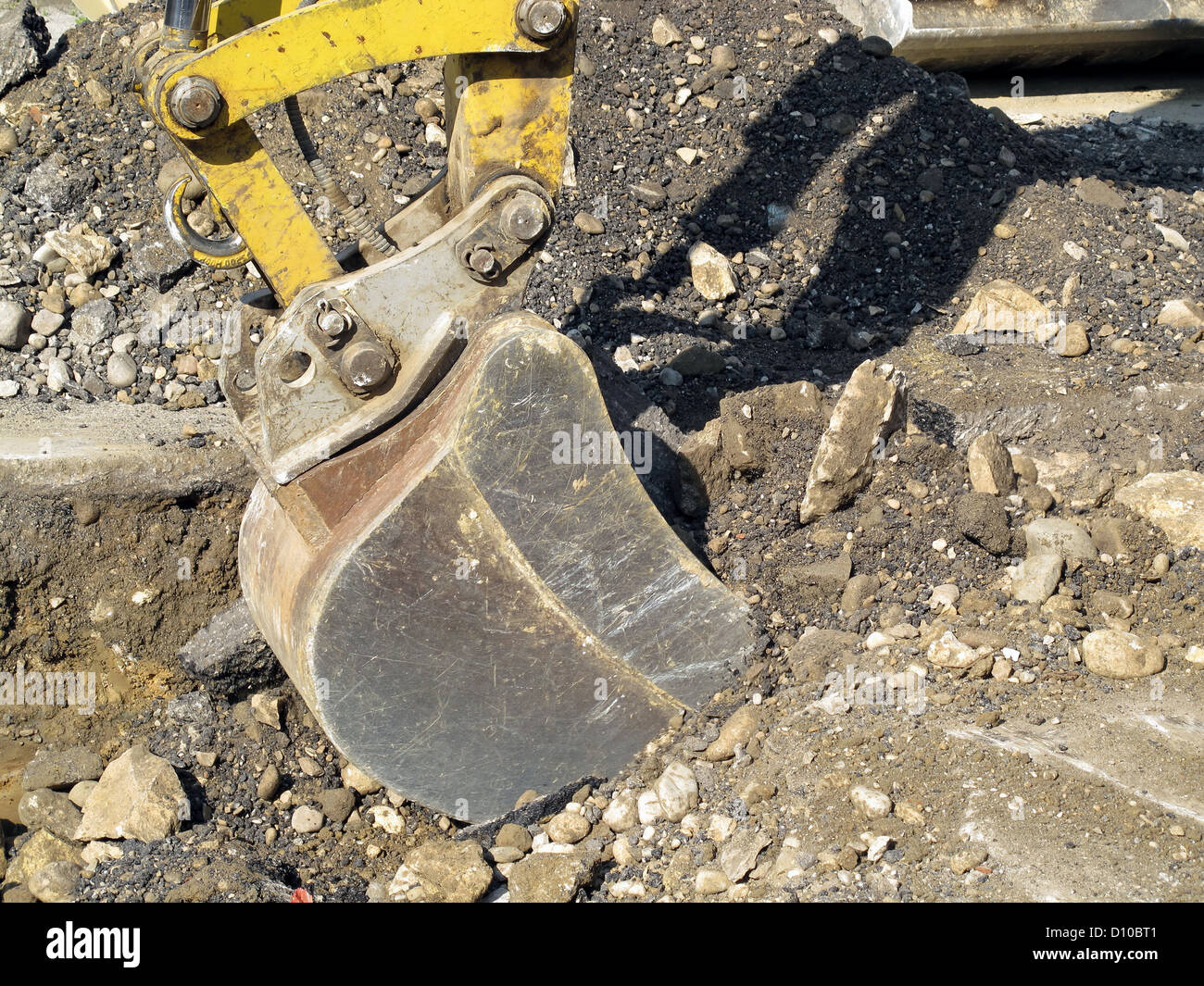 scraper to work the whole of a roadworks during excavation for the ...