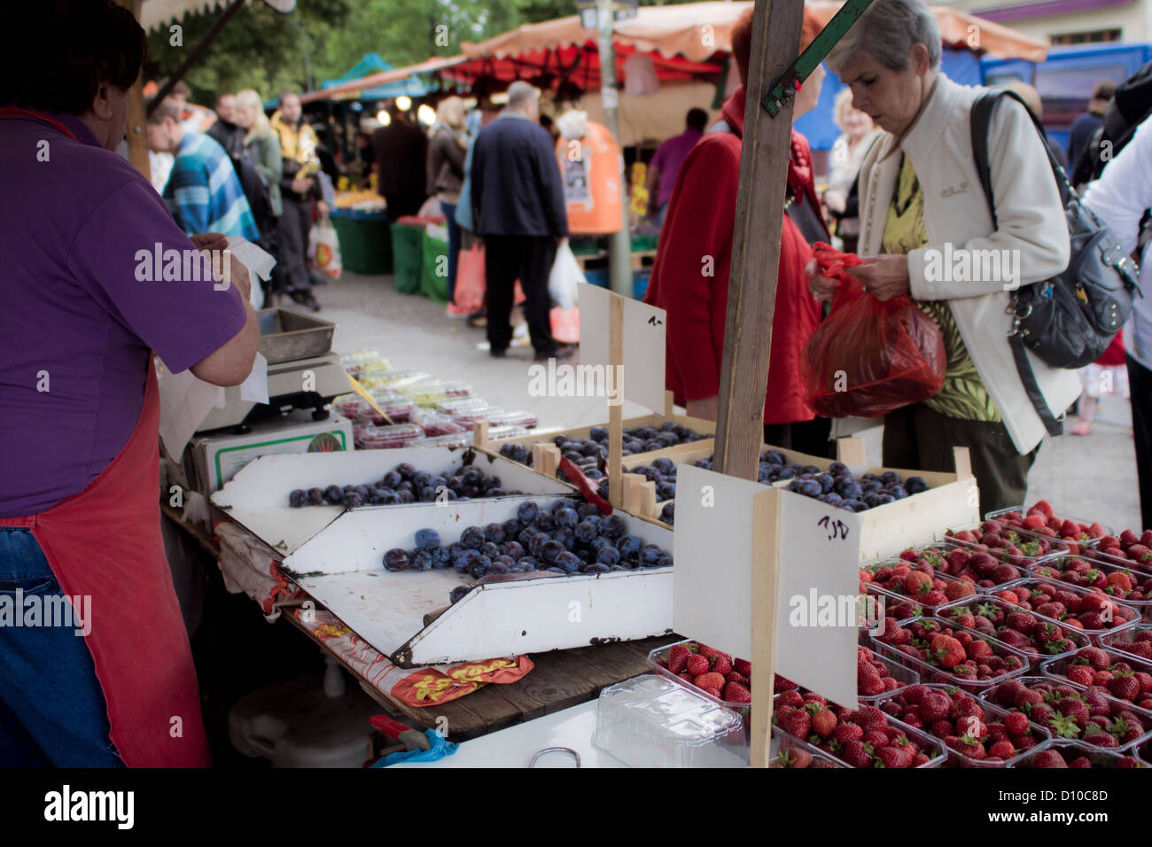 Street market, fruits and vegetables, commerce Stock Photo - Alamy