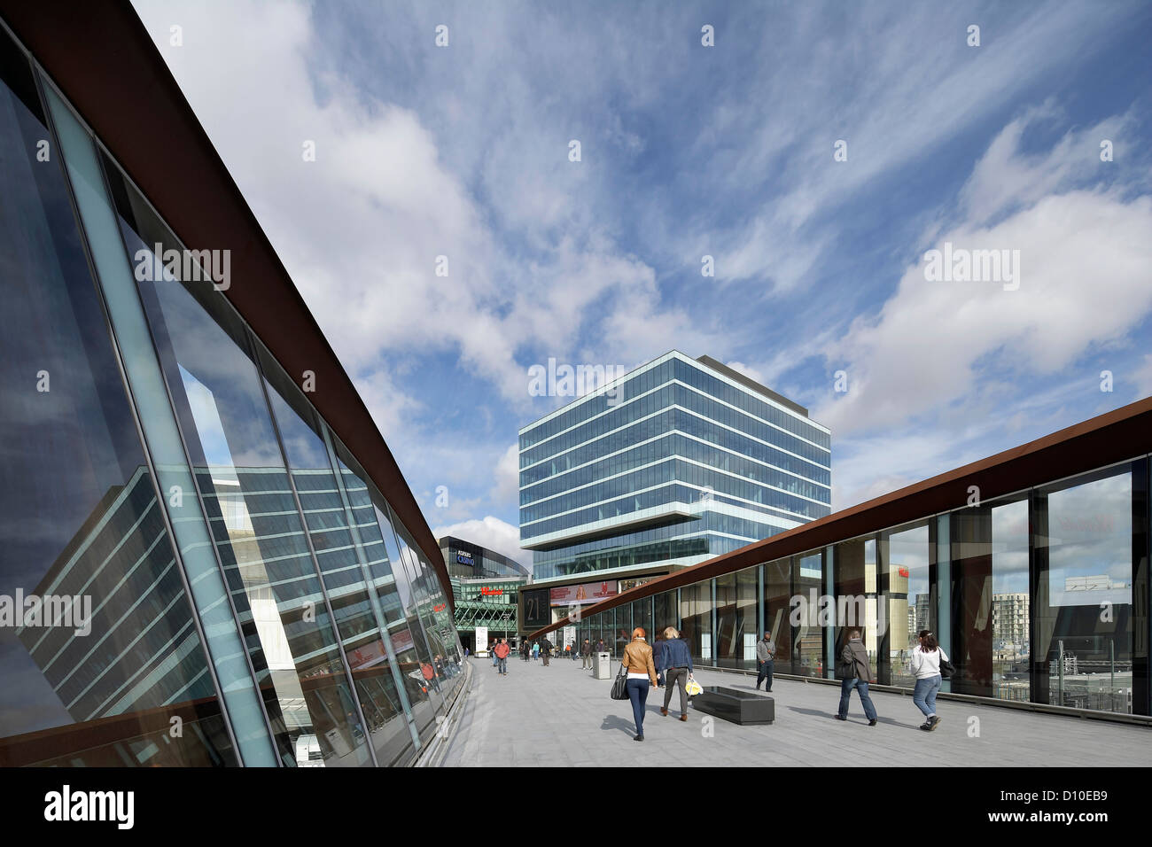London bridge shopping hi-res stock photography and images - Alamy