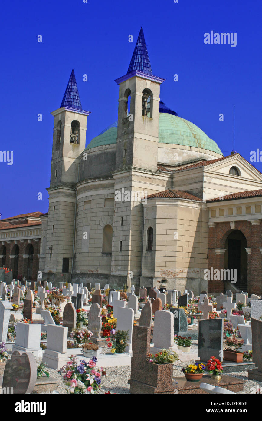 Church headstones and crucifixes of a cemetery in Italy Stock Photo - Alamy