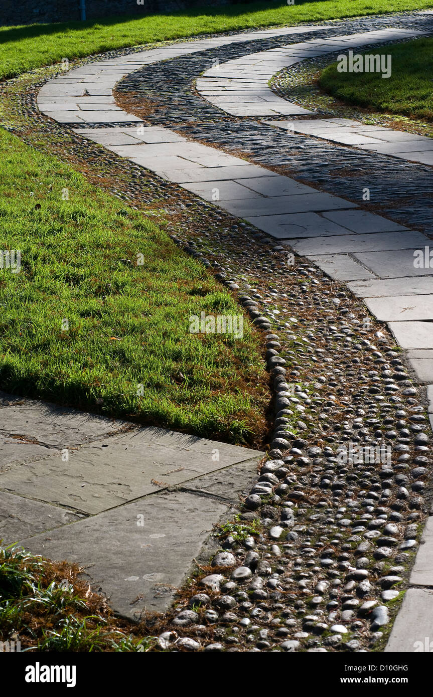 cobbled and paved winding path Stock Photo - Alamy