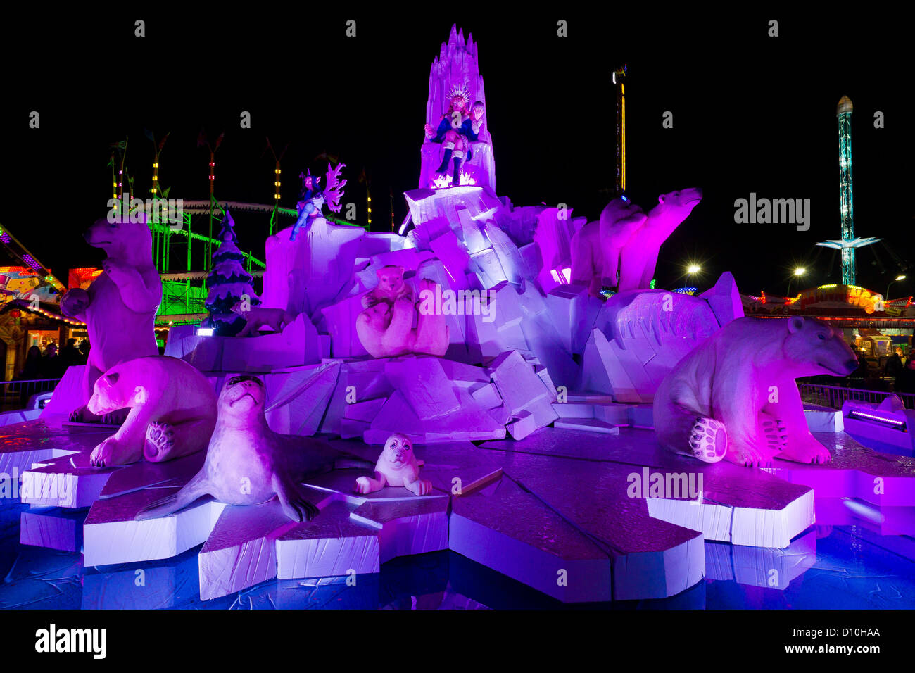 Polar bears sculpture hi-res stock photography and images - Alamy