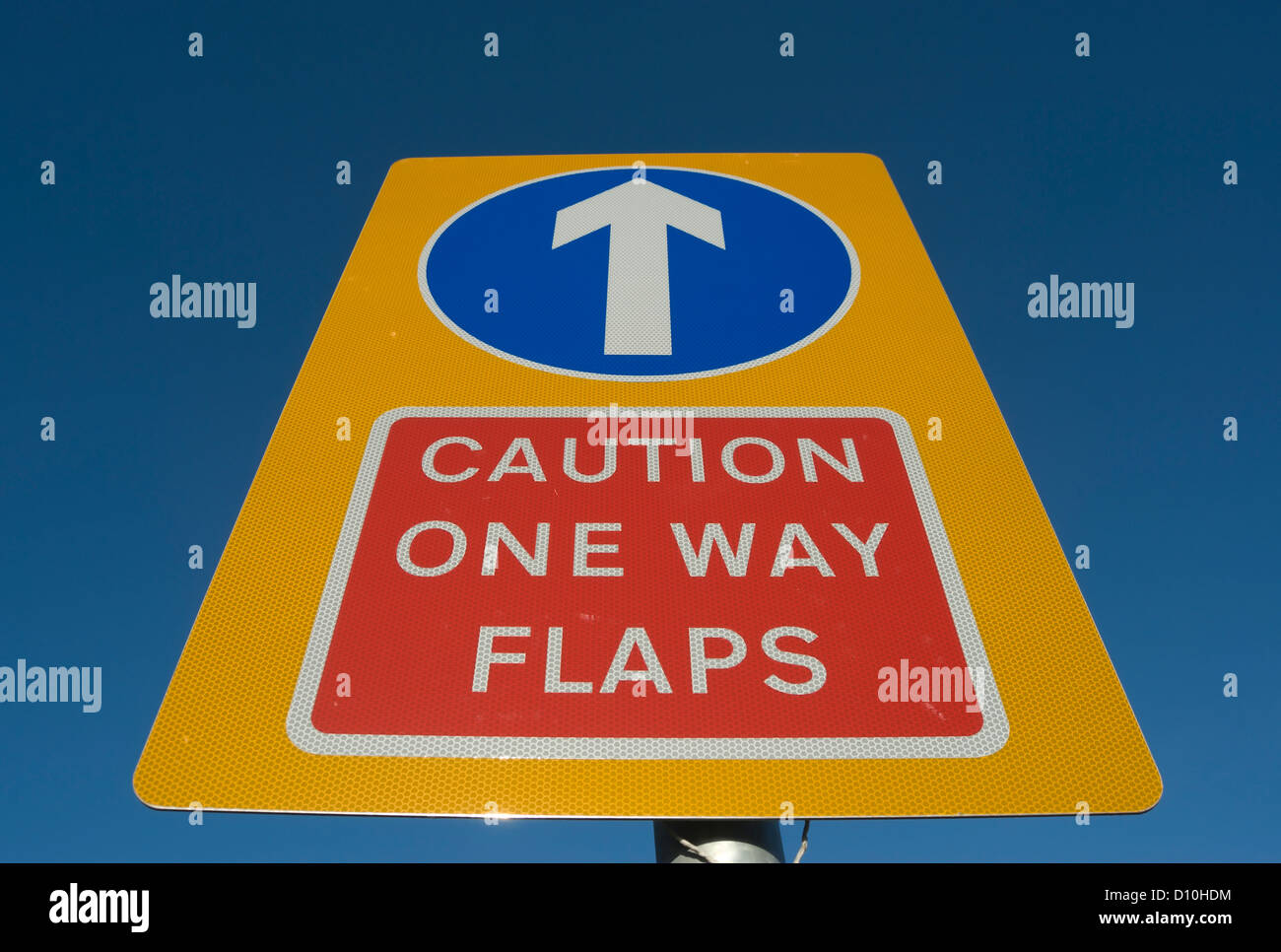 One Way Road Uk Traffic Stock Photos & One Way Road Uk Traffic Stock ...