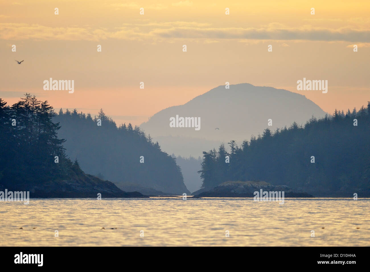 Oceans and scenic mountains and summer islands hi-res stock photography ...