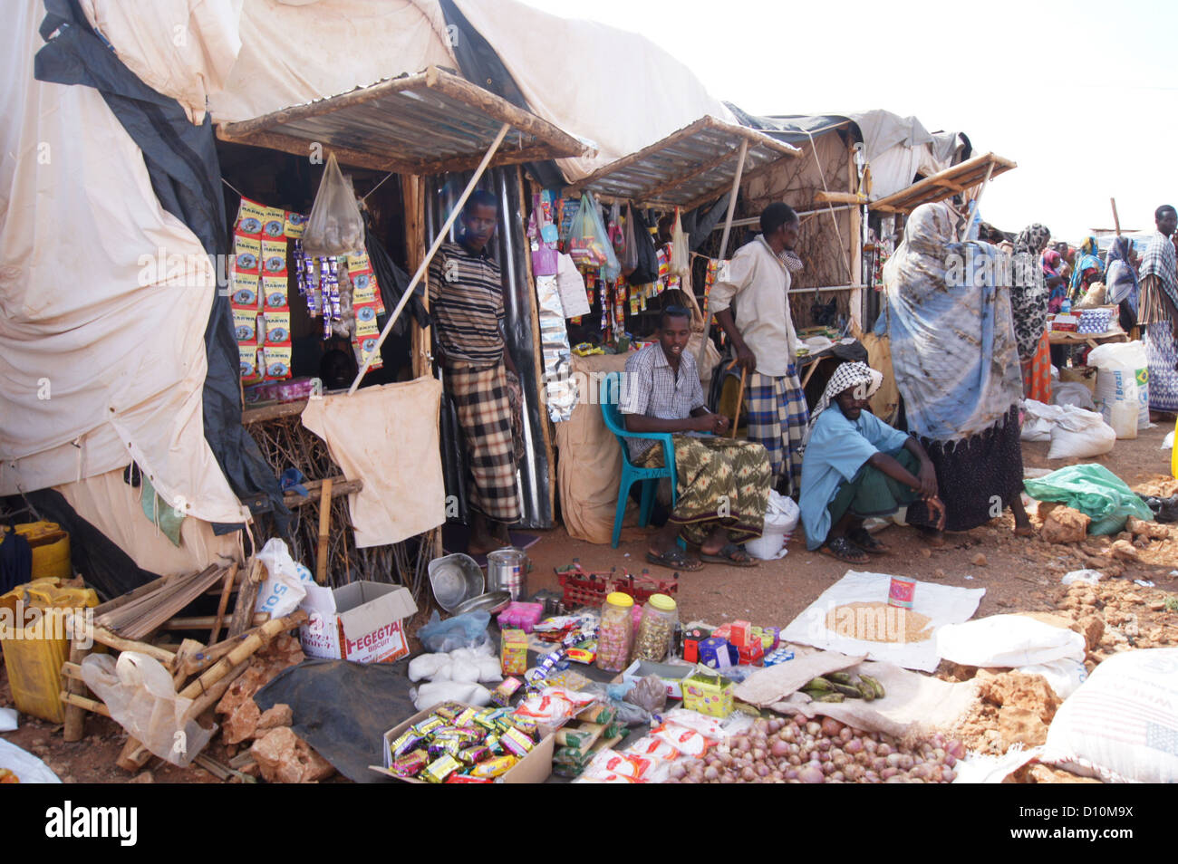 A busy market in the refugee camp of Buramino, which is part of the ...