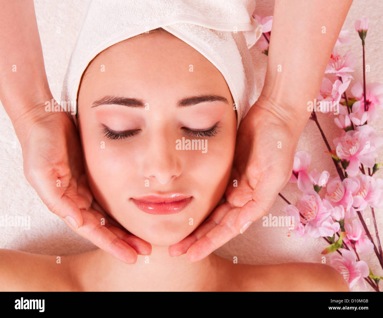Massage body beautiful women relax in spa Stock Photo - Alamy