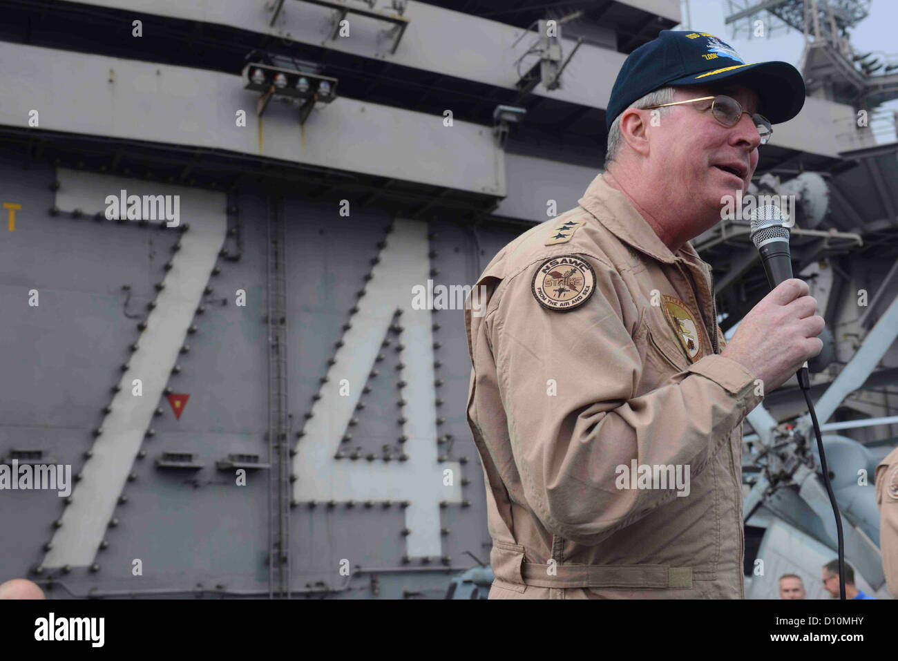 Commander 5th fleet hi-res stock photography and images - Alamy