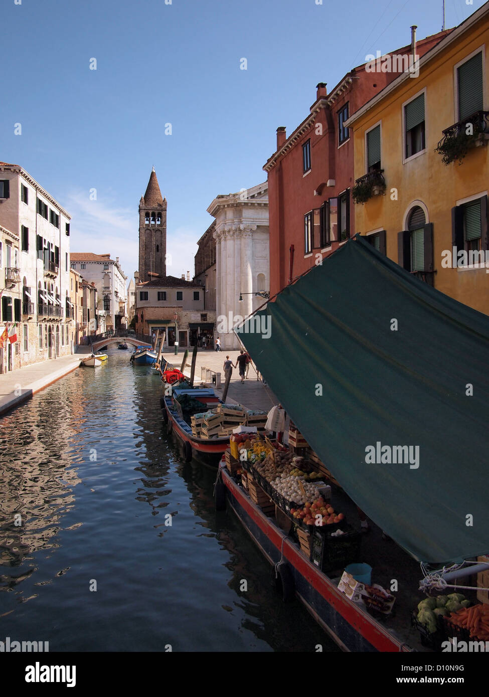 Venice - Rio di San Barnaba Stock Photo - Alamy