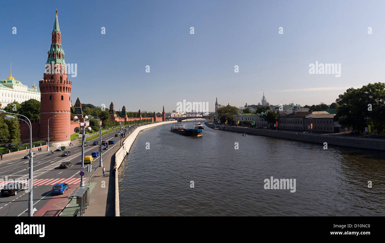 The Moscow Kremlin at the center of Moscow Stock Photo - Alamy