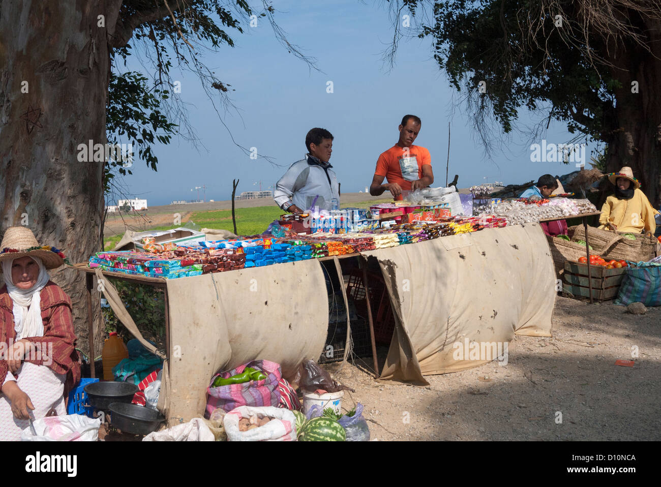 Weekly market in Asilah, Mororcco Stock Photo - Alamy