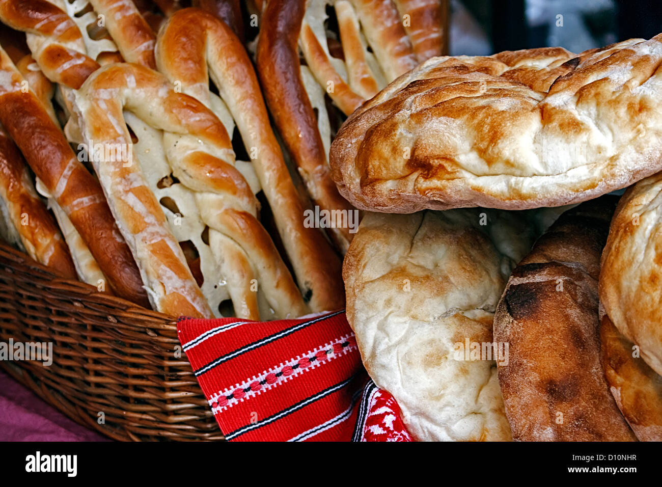 Romanian bread hi-res stock photography and images - Alamy