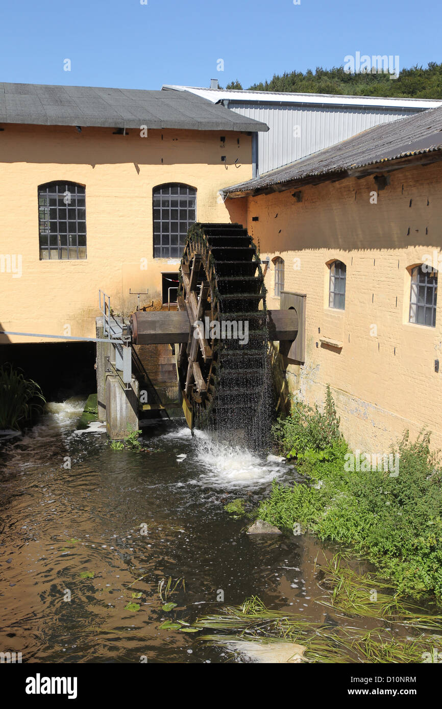 Mechanics of watermill hi-res stock photography and images - Alamy