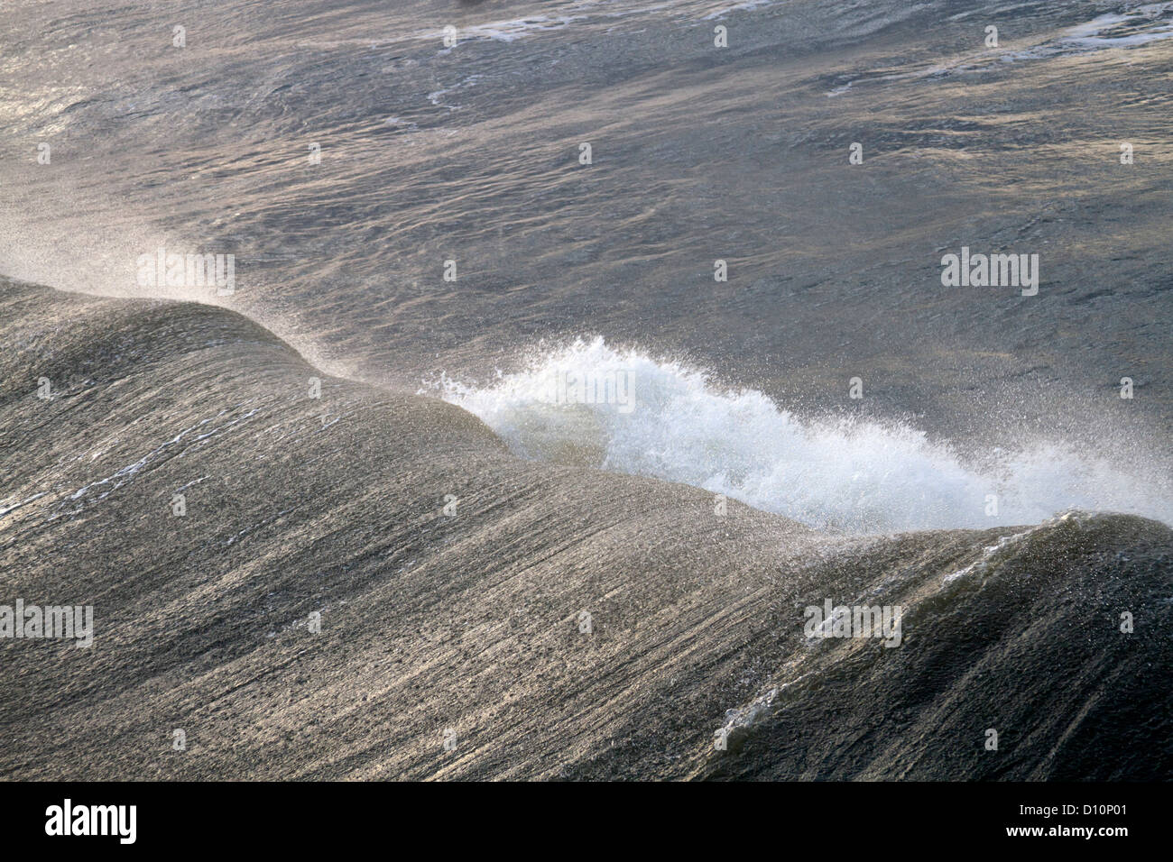 Ocean wave hi-res stock photography and images - Alamy