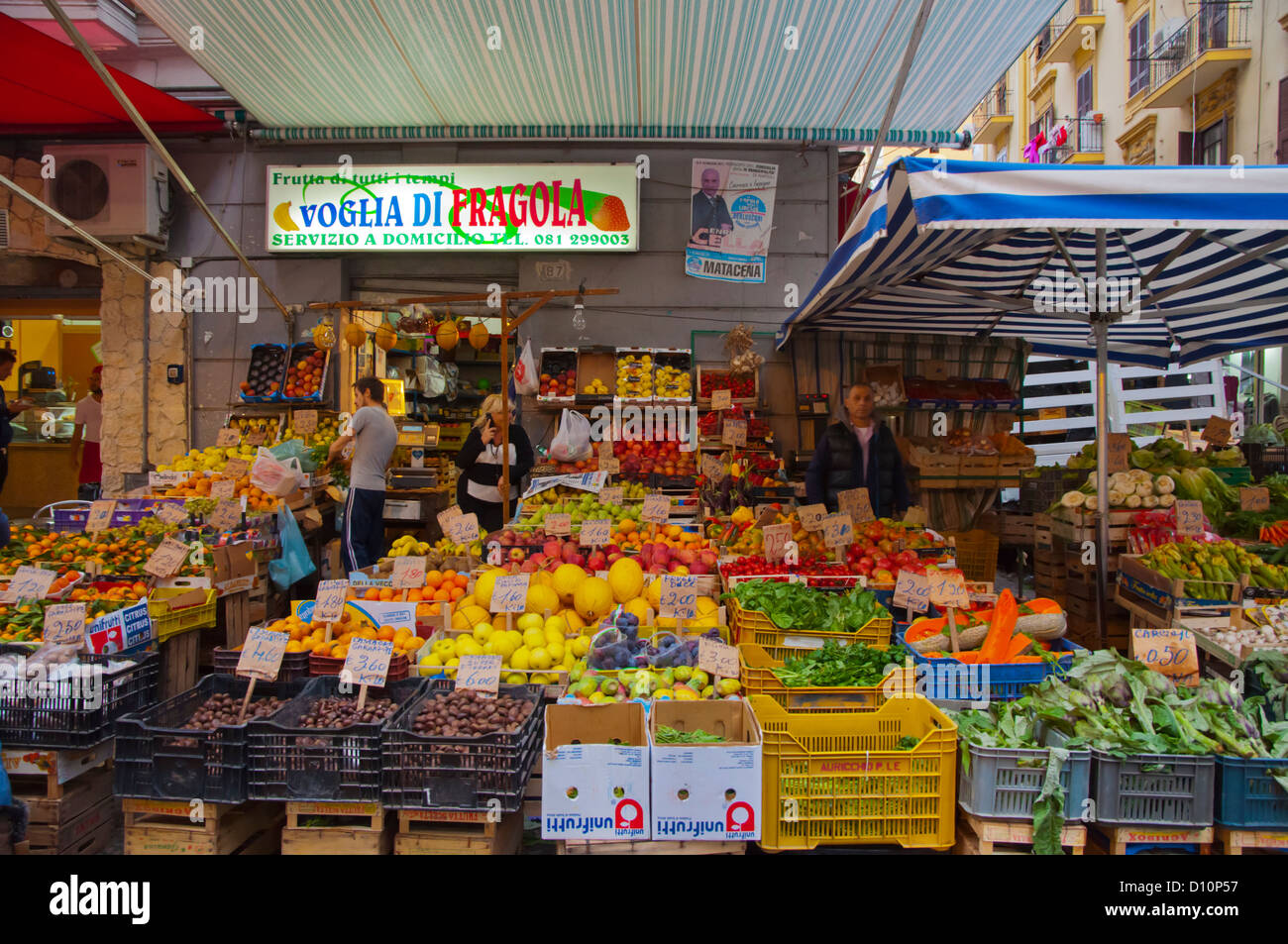 Piazza Santa Maria della Fede market San Lorenzo district central ...