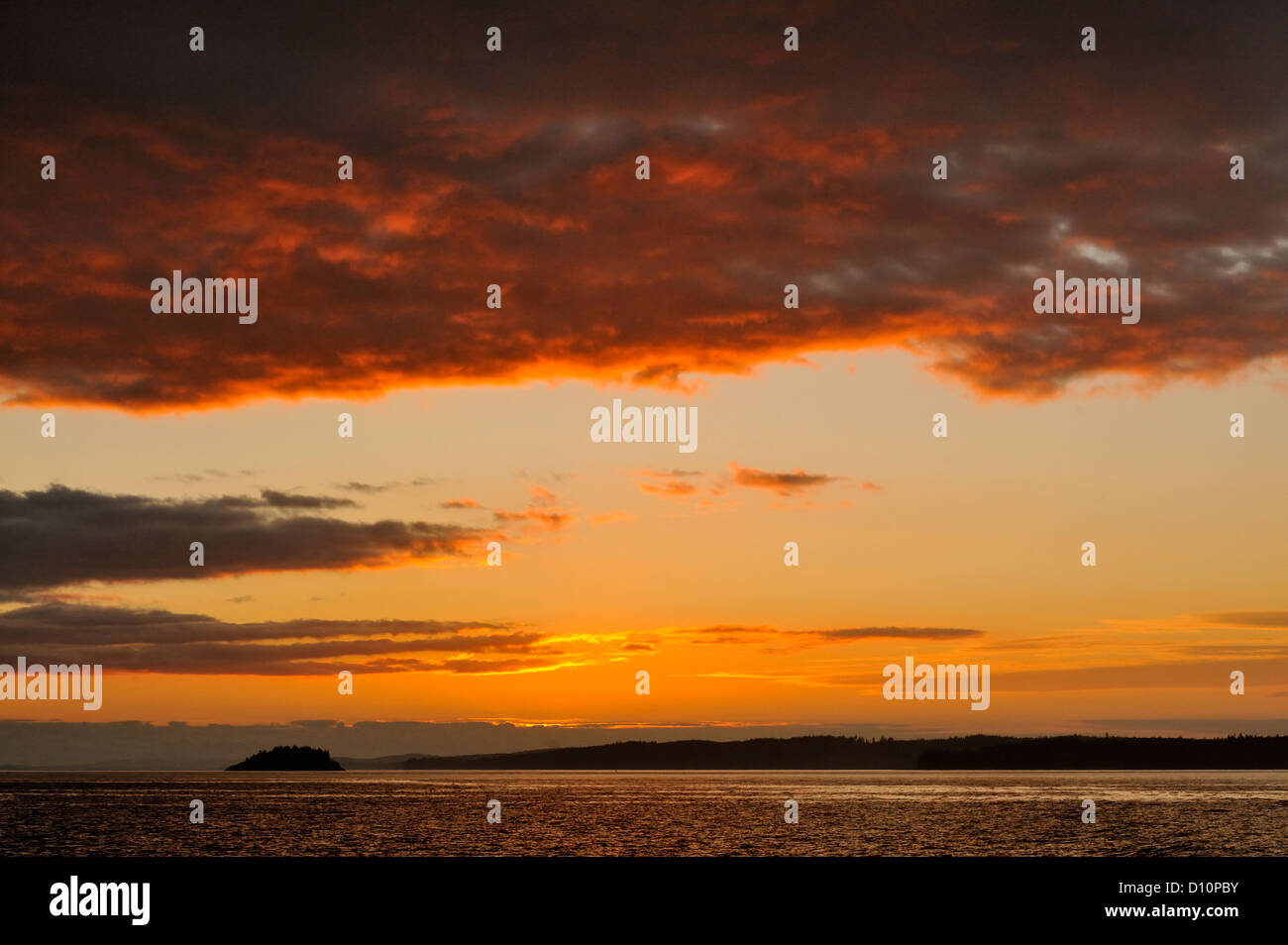 Sunset skies over Blackfish Sound, Vancouver Island, BC, Canada ...
