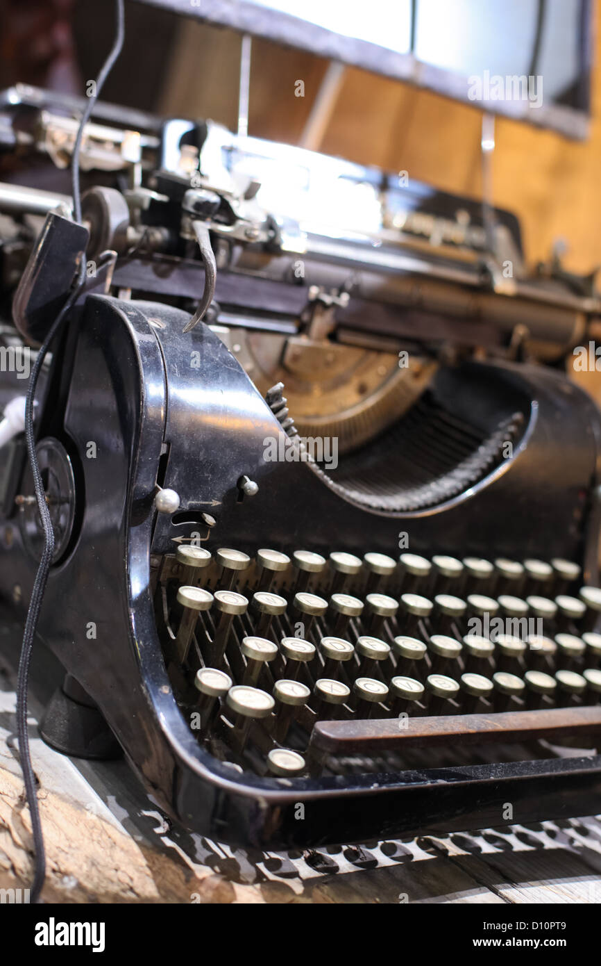 old black mechanical type writer Stock Photo - Alamy