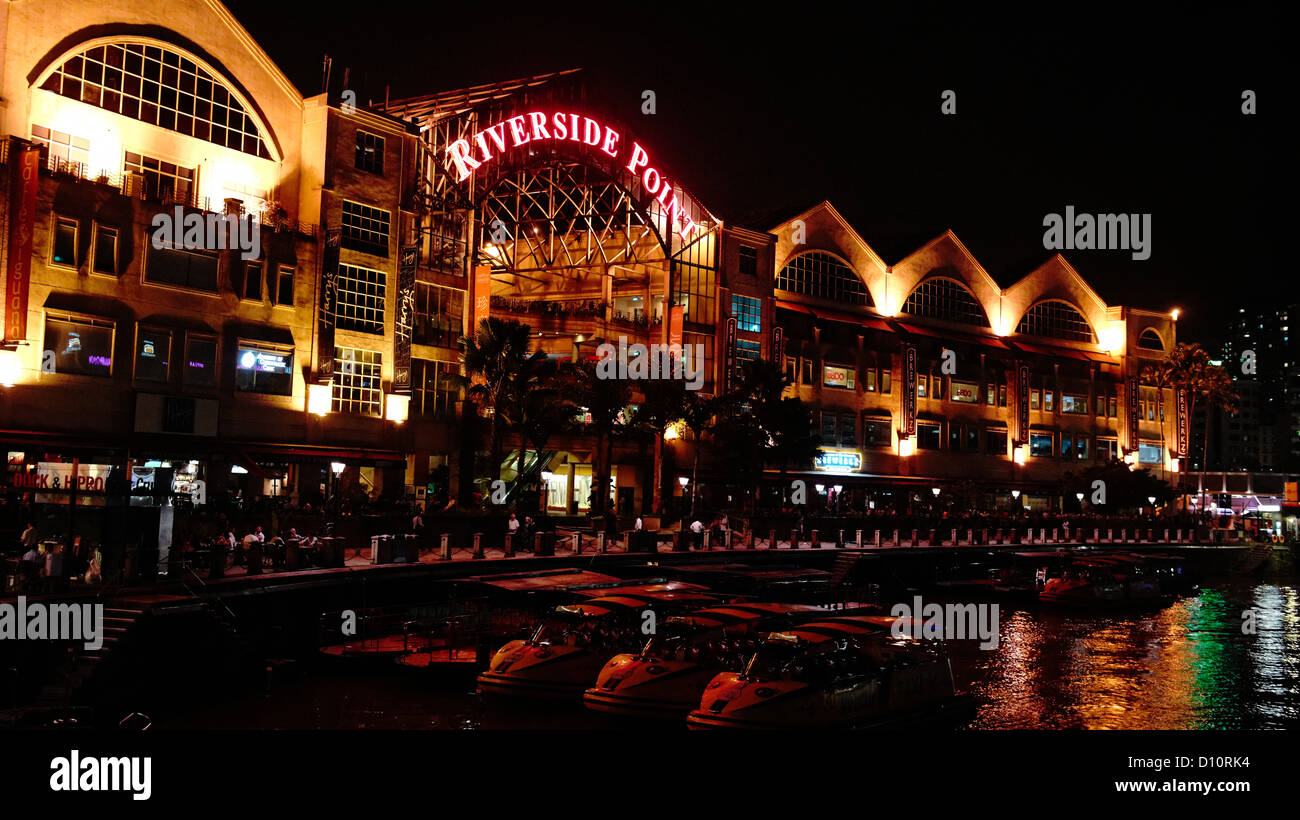 Riverside Point, Singapore, a place for bars and people dining outside ...