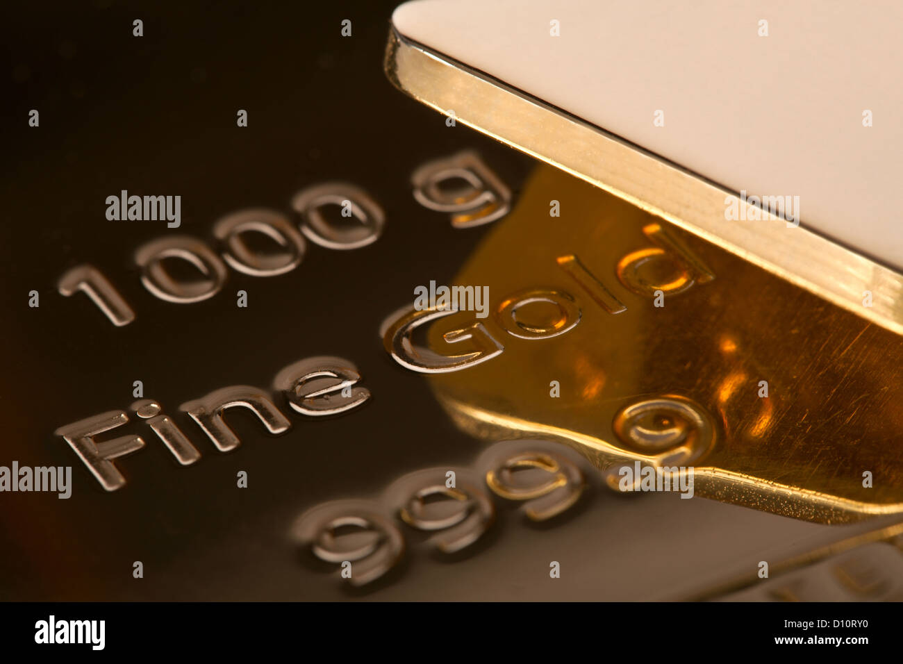 Gold bullion bar hi-res stock photography and images - Alamy
