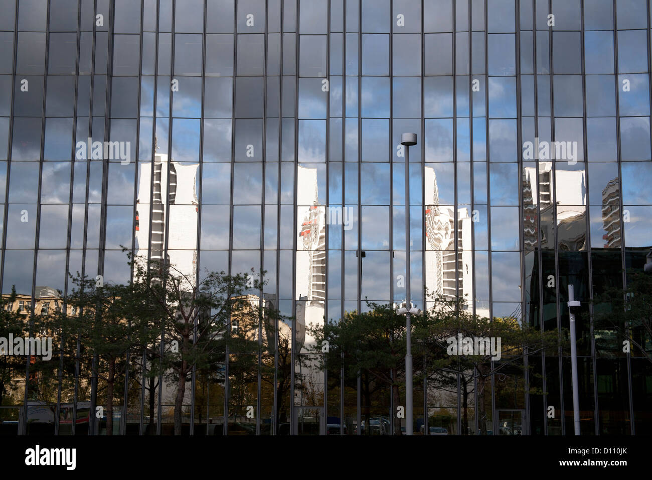 Axel springer headquarters berlin hi-res stock photography and images ...