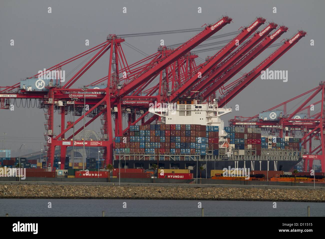 Apm terminals hi-res stock photography and images - Alamy