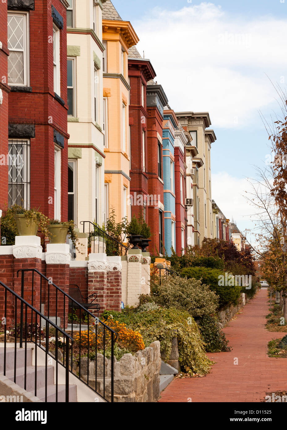 Middle class homes hi-res stock photography and images - Alamy