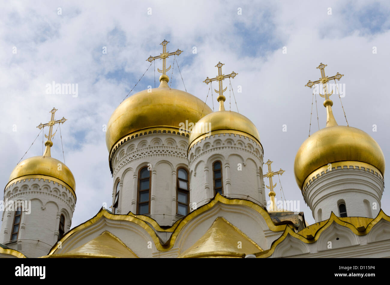 Golden domes on Russian Orthordox church, The Kremlin, Moscow, Russia ...