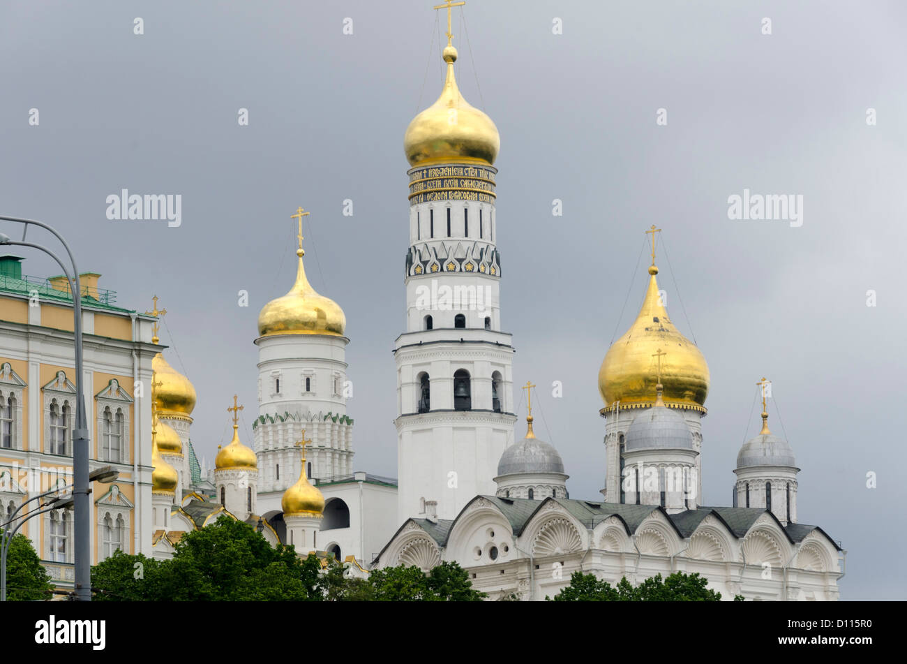 Gold dome russian orthordox church hi-res stock photography and images ...