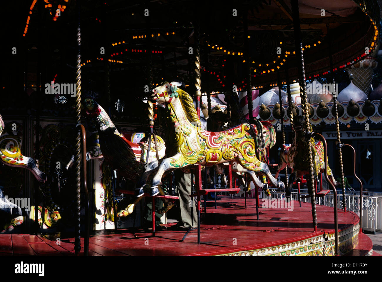 CAROUSEL HORSE AT GREAT ADVENTURE PARK NEW JERSEY Stock Photo - Alamy
