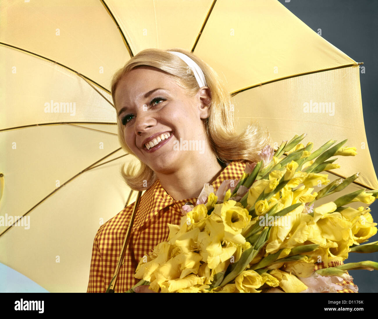 1960s young smiling blonde woman hi-res stock photography and images ...