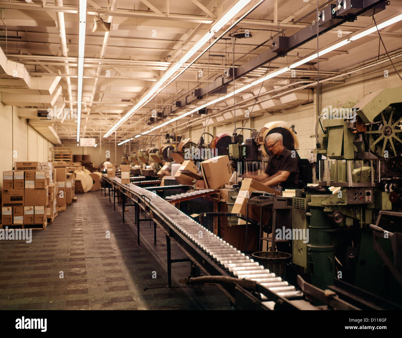 1960s industry factory conveyor belt hi-res stock photography and ...