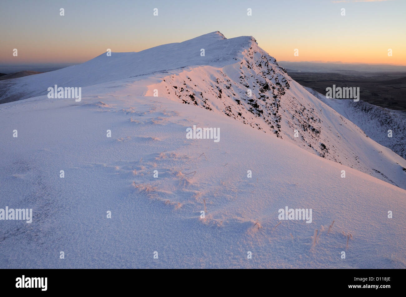 Looking towards the summit of Gategill Fell at dawn on Blencathra in ...