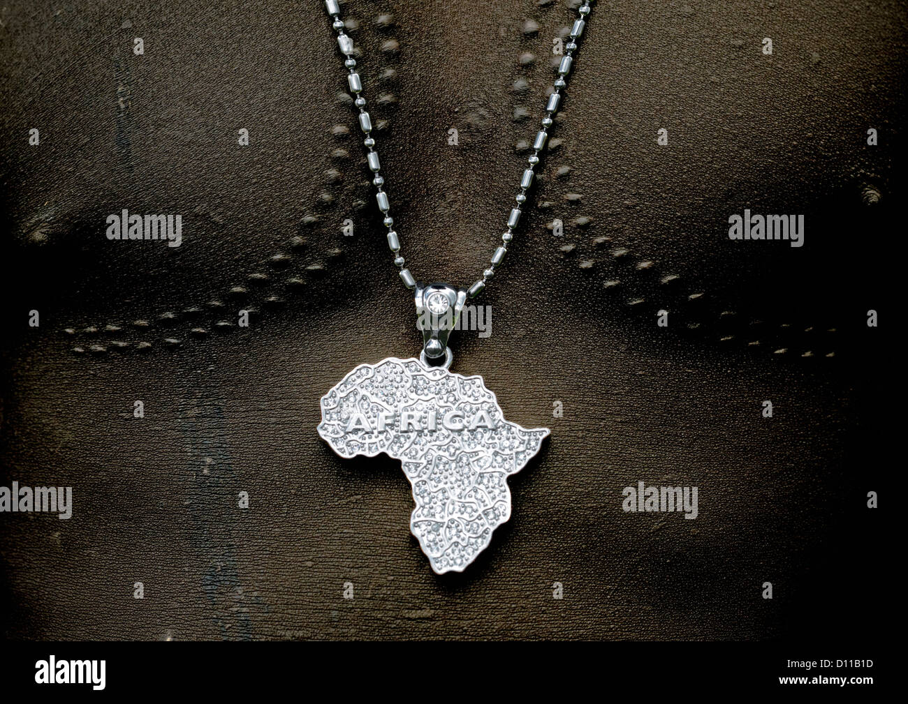 Man mursi tribe scarification omo hi-res stock photography and images ...