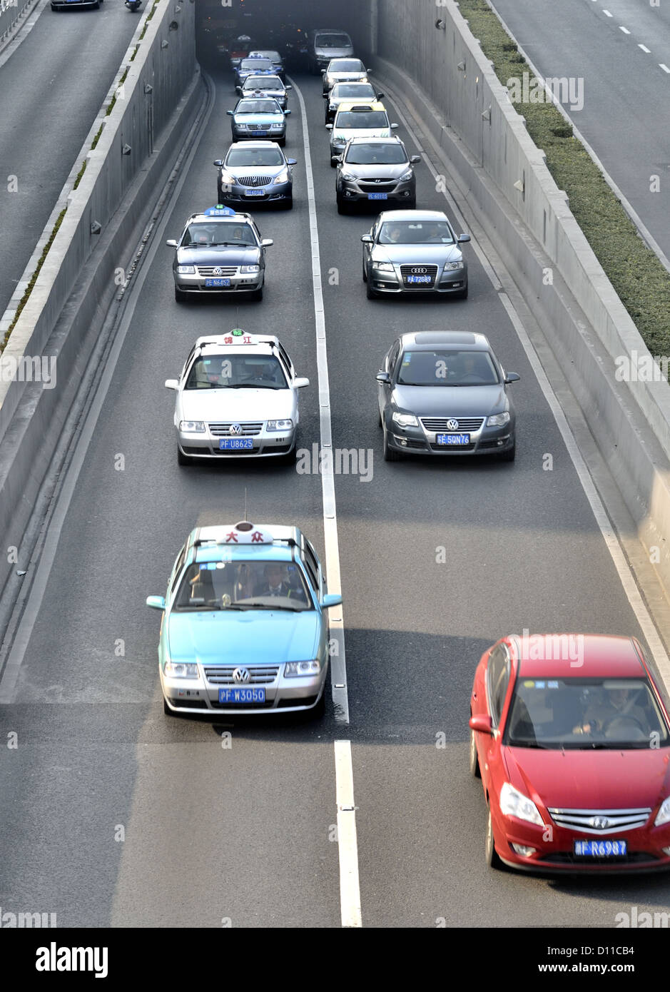 Shanghai traffic rush hour Stock Photo - Alamy