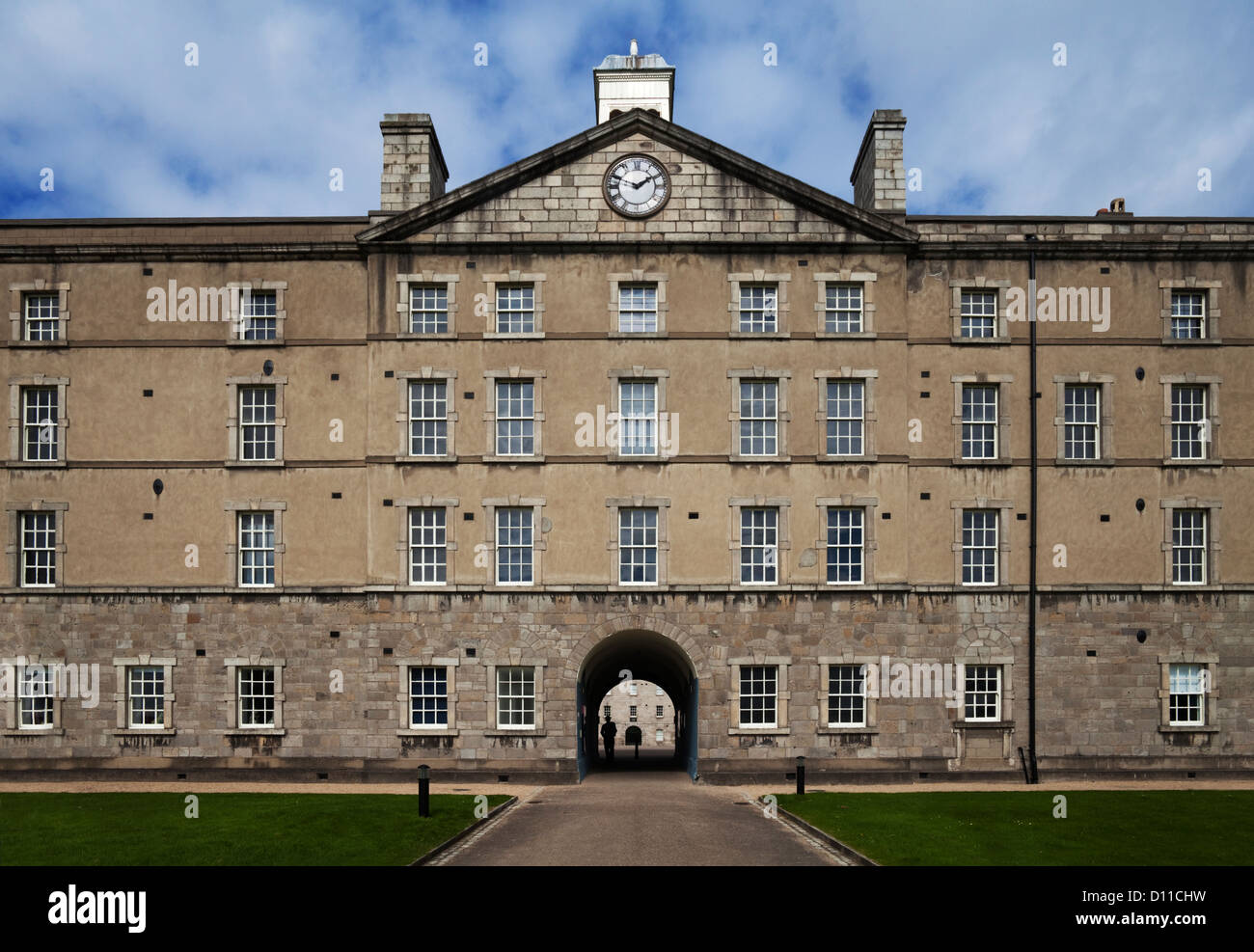 18th century barracks High Resolution Stock Photography and Images - Alamy