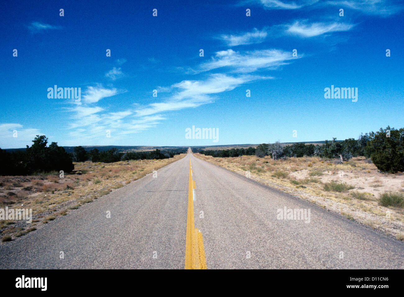 Two lane road hi-res stock photography and images - Alamy