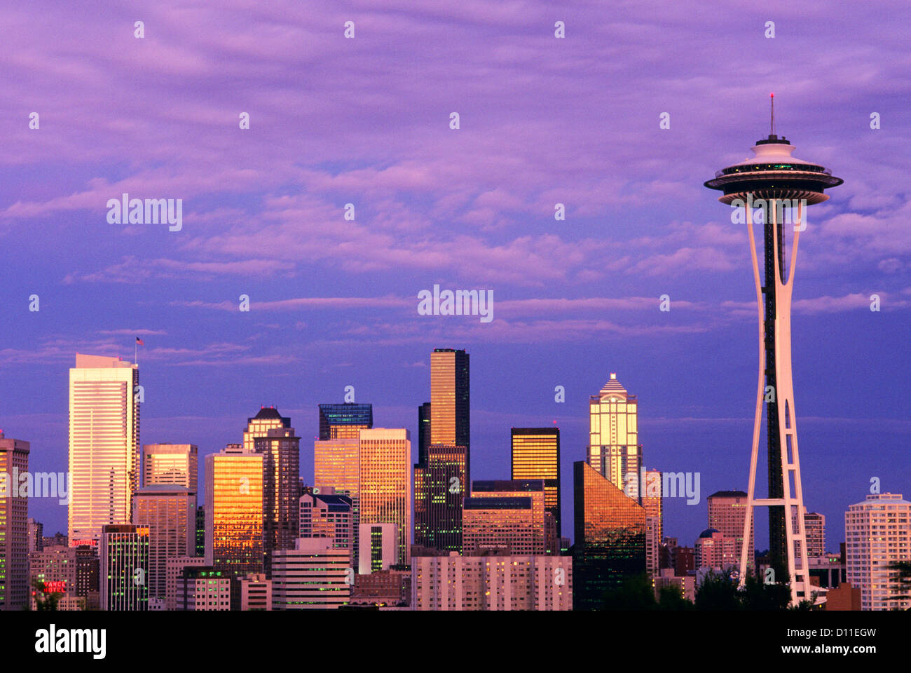 1990s SKYLINE SEATTLE WASHINGTON USA Stock Photo - Alamy