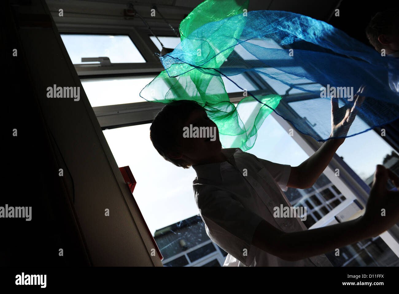 Boy juggles hi-res stock photography and images - Alamy