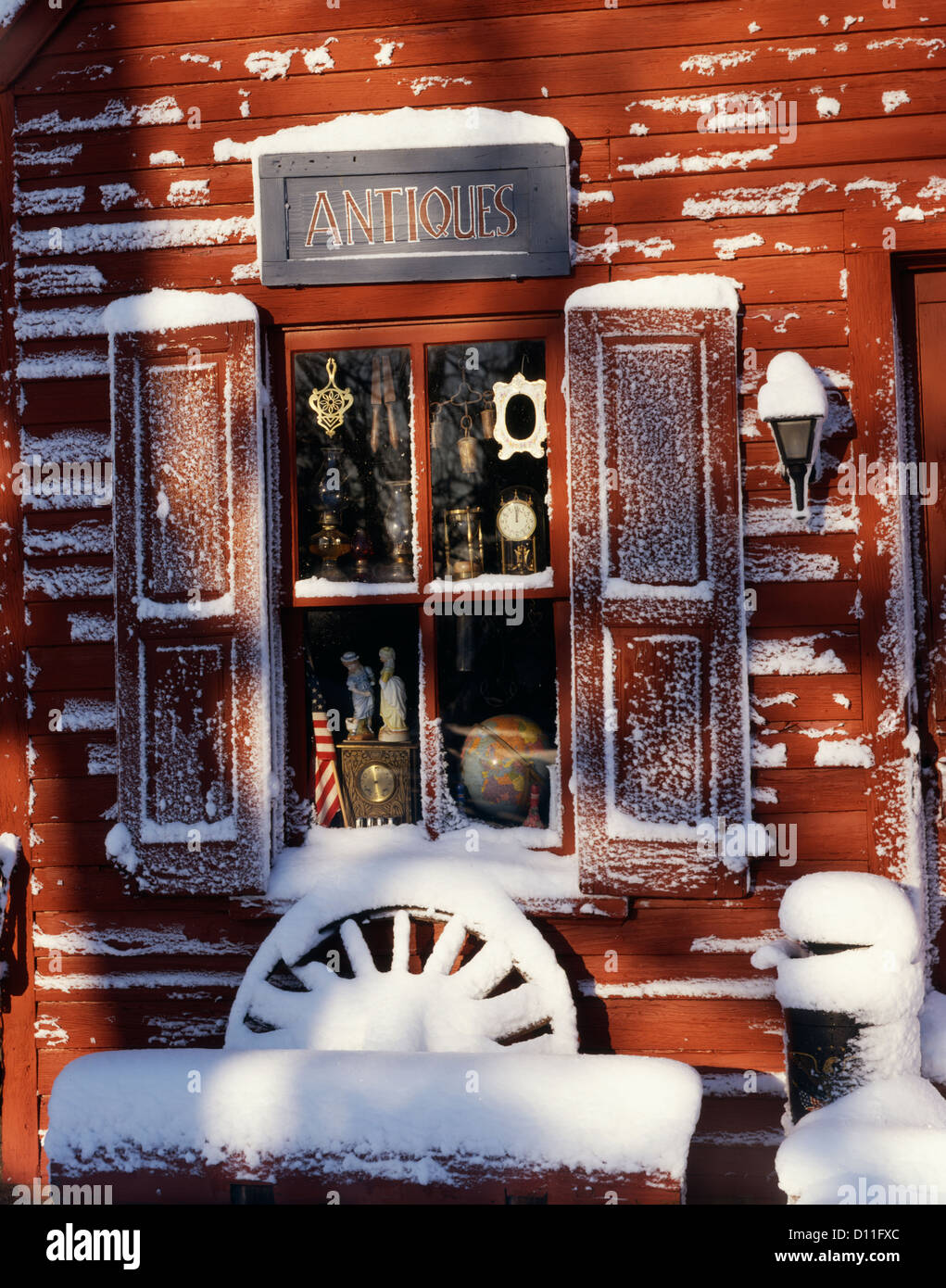 1980s WINDOW OF ANTIQUE STORE WITH SNOW Stock Photo - Alamy