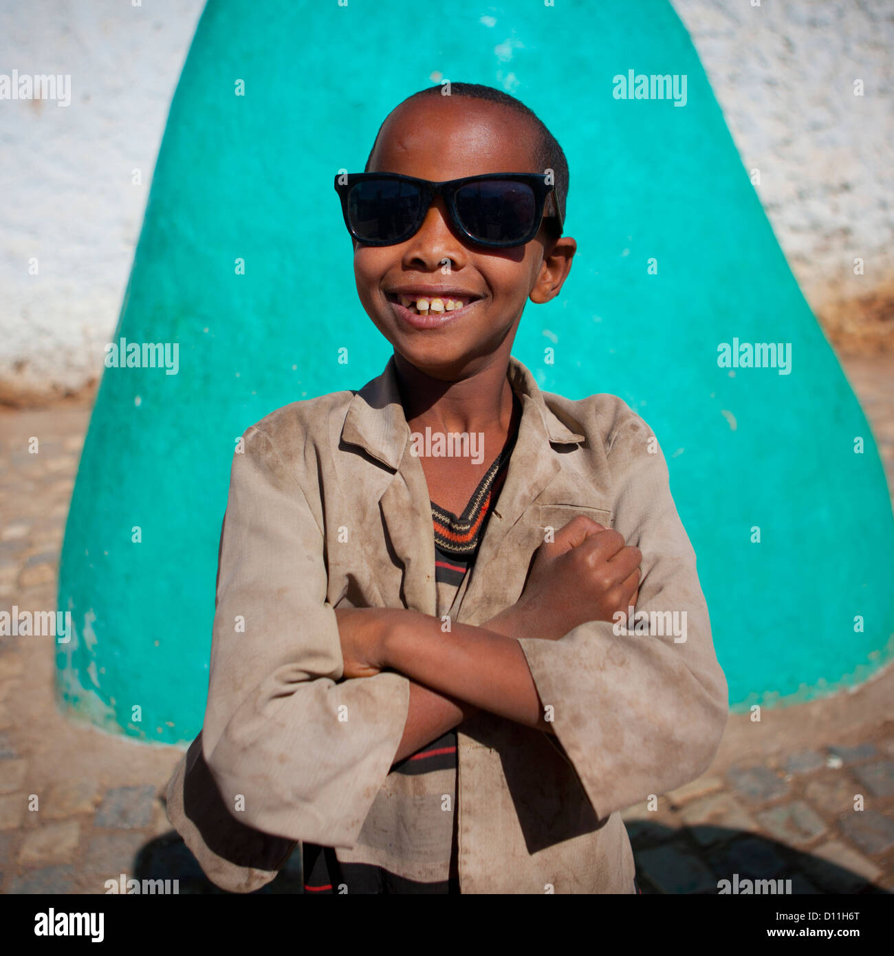 Ethiopia boy smiling camera hi-res stock photography and images - Alamy