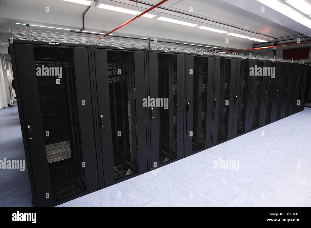 New build data center hi-res stock photography and images - Alamy
