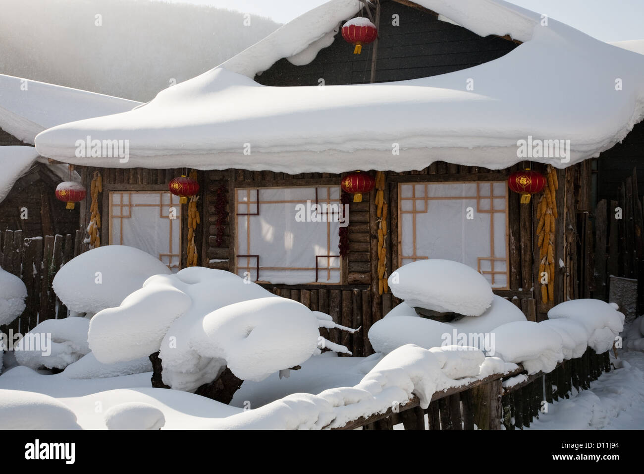 Winter snow house Stock Photo - Alamy